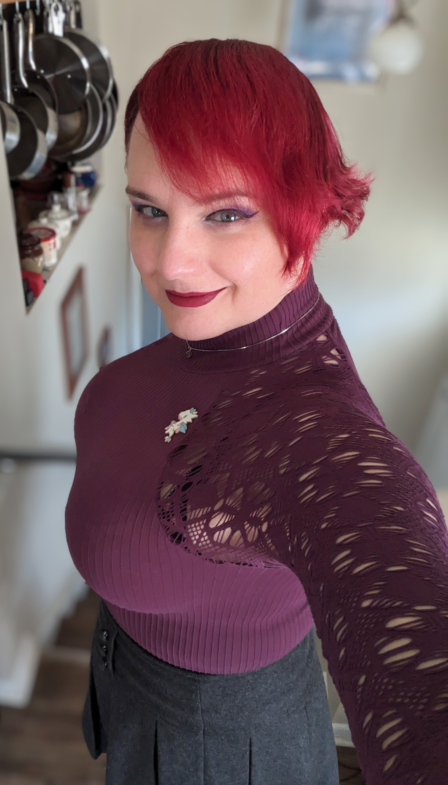 Do any of you girls have short hair (pixies, etc)? : r/MtF